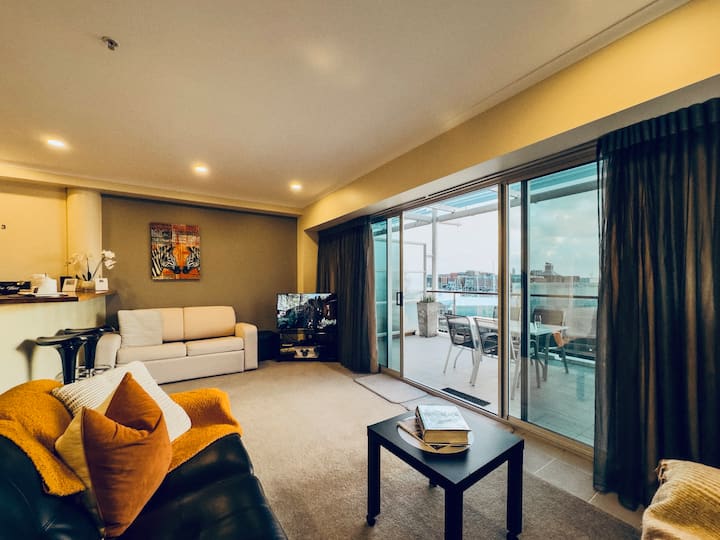 Akw Rusty Penthouse - Sleep On Water! - Auckland