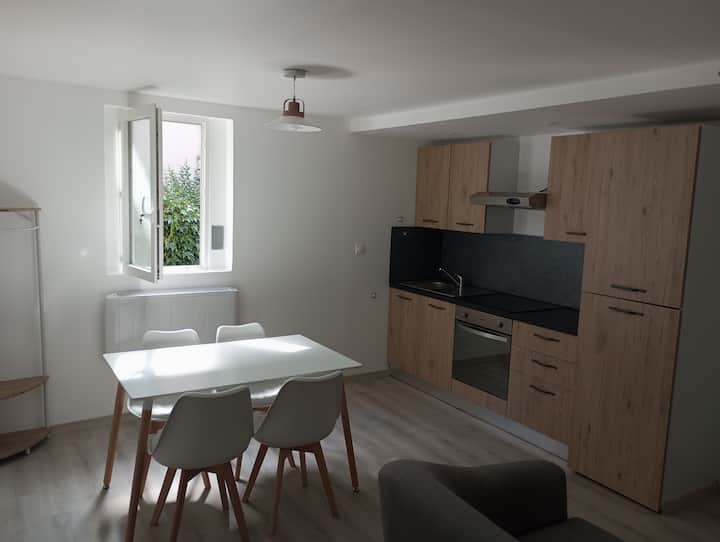 T2 Centre-ville, Parking Proche - Figeac