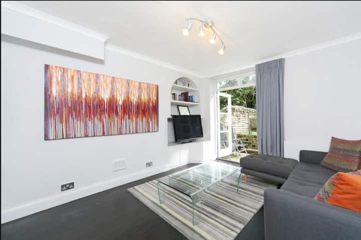 Quiet Clean Bright 1 King Foam Bed W Garden 500sqf - Notting Hill