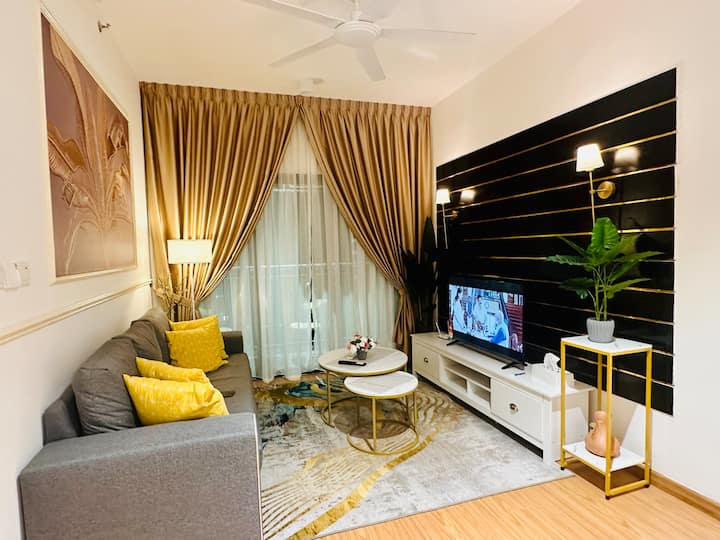 Mayabay Getaway:cozy Stay Near Klia With Pool View - Banting