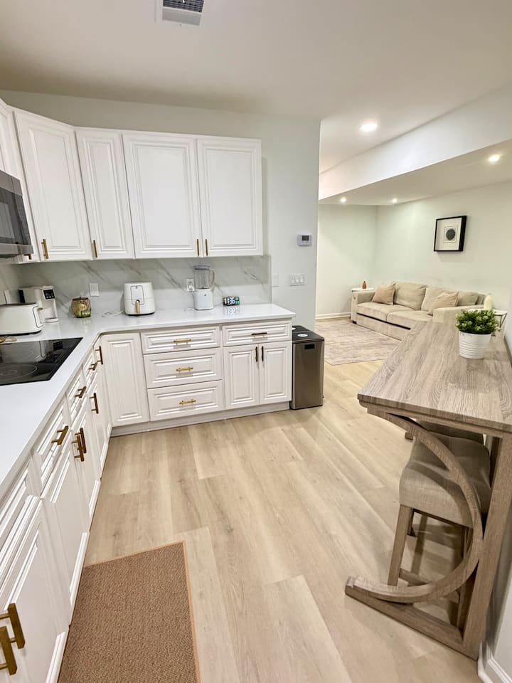 Beautiful And Cozy Apartment ! - Silver Lake - Staten Island NY