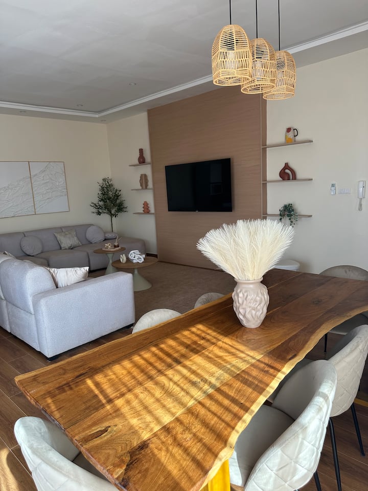 Safari - T4 - Sea View- Yoff, Dakar, Senegal - Dakar