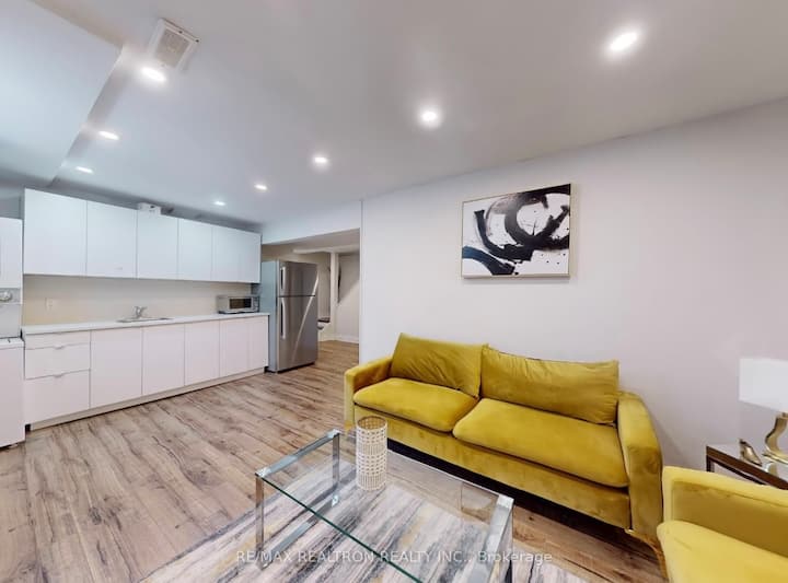 Private 1-bedroom Basement Suite - Toronto
