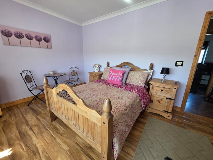 The Front Room - Rosslare Harbour