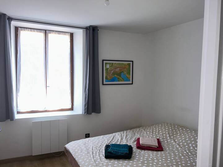 Joli Appartement Au Centre - Tallard
