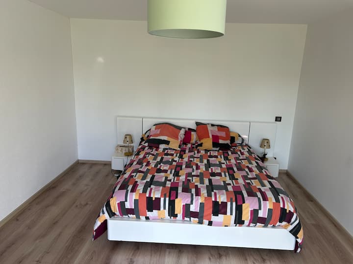 Chambre Spacieuse Et Lumineuse. - Rodez