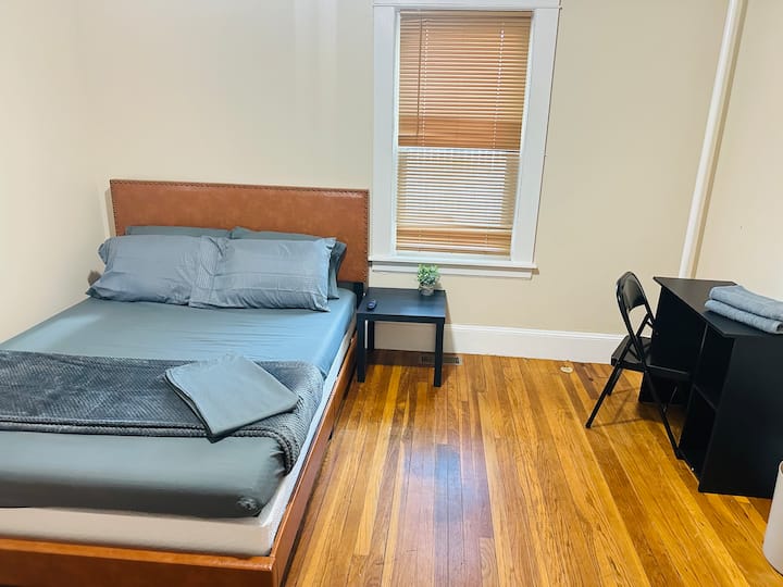 Kazulairbnb Room #1 First Floor - Londonderry, NH