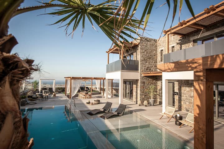 Premier Petra Luxuria Villa - Héraklion