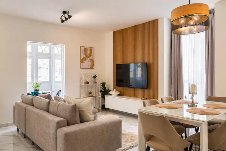 Traditional Maltese Balcony | Sea Views | 2bd 2ba - Malte