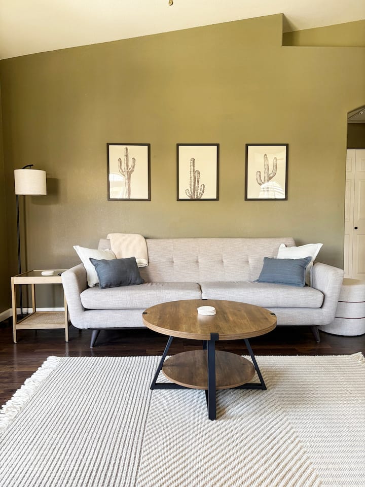Resort Condo
8mi To Old Town - Phoenix