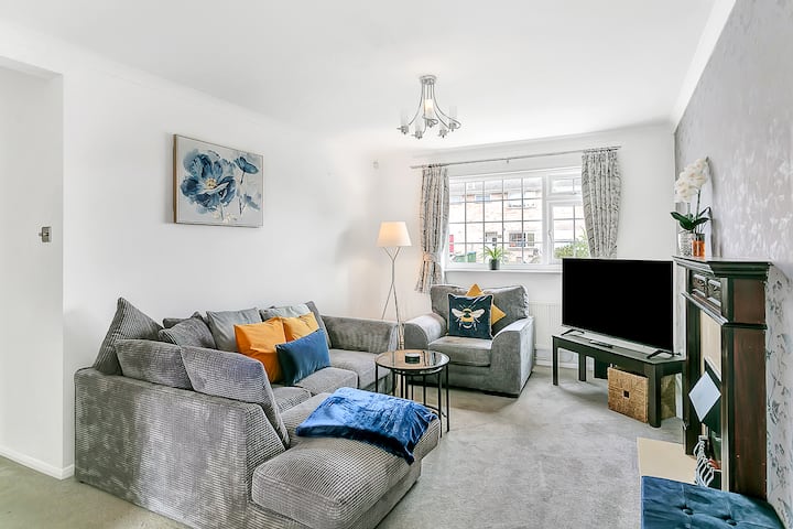 Contractors/family 3 Bed House + Parking - Southampton