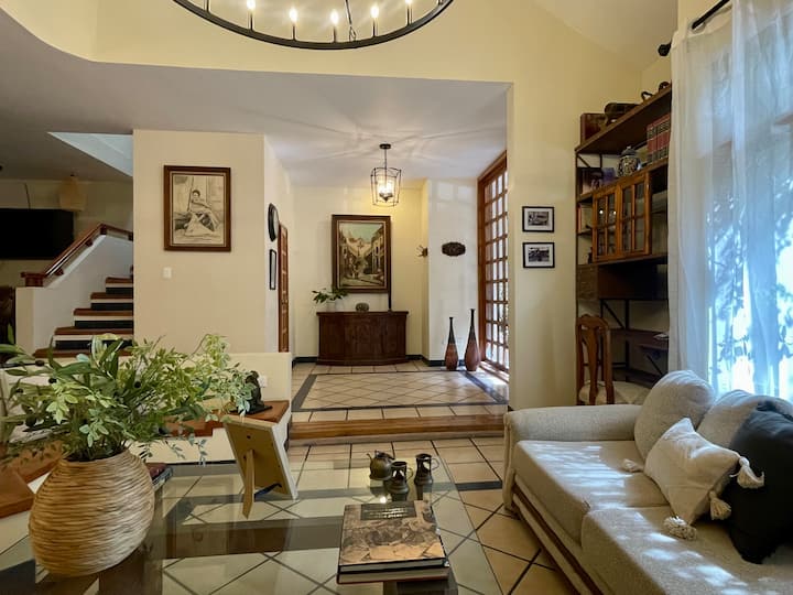 Amplia Y Encantadora Casa Zona Norte - Aguascalientes