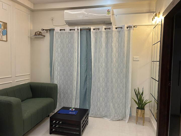 House Of Aura {Premium} - Puri