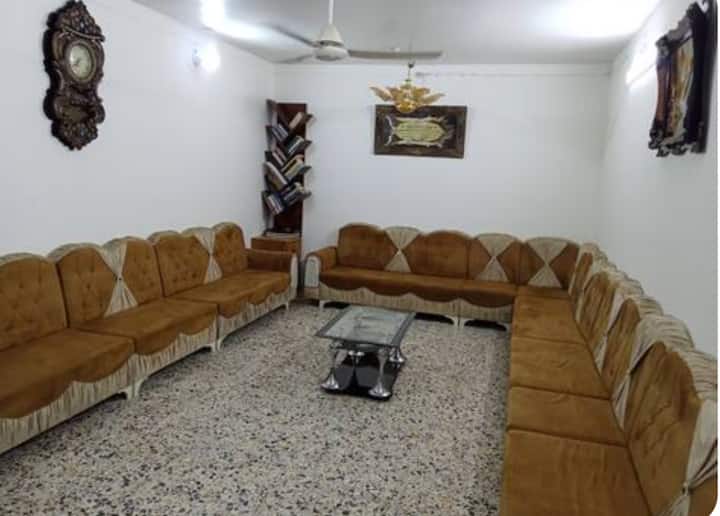 Free Rest & Overnight House. 1 Hour To Baghdad Ap - Iraq