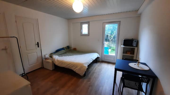 Chambre Privée Dans Une Maison Près De La Mer - Villeneuve-lès-Maguelone