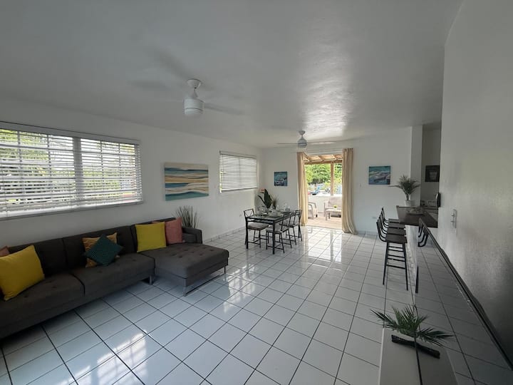 We Have Water  2br Apt  Walk To Beach Isla Verde - Carolina