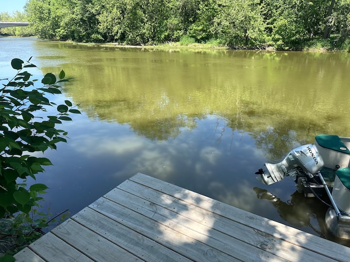 Indianapolis Riverfront Loft/kayaks, City Living! - Castleton, IN