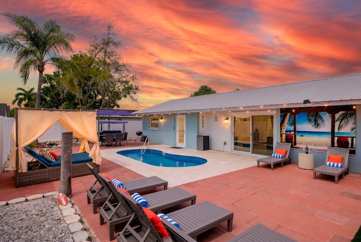 Coastal Vibes | 10 Ppl | Pool | Games | Playground - Bradenton, FL
