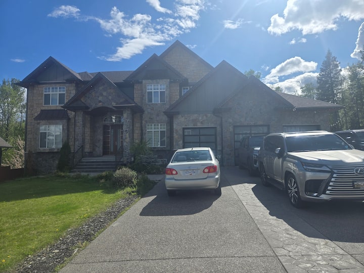 Luxury Lodge Getaway Ii - Prince George