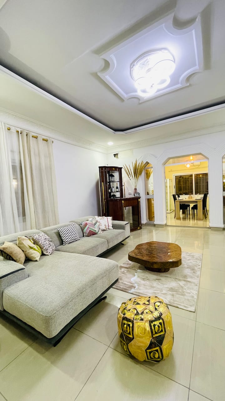 Bienvenu à La Maison* - Kinshasa