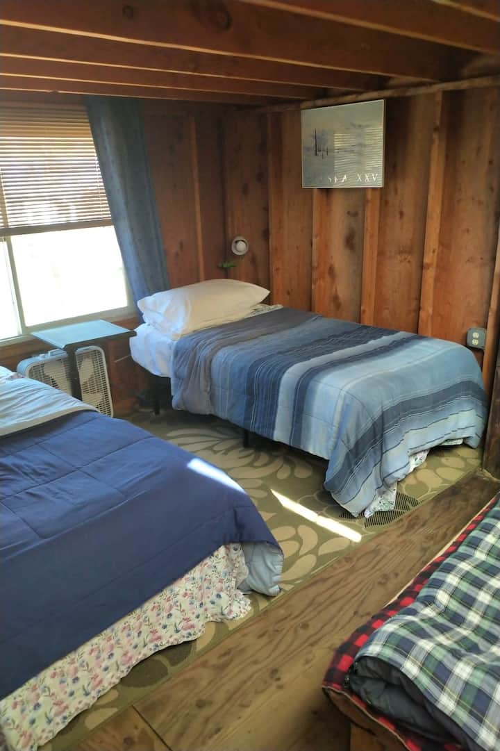 Treehouse - Fairbanks, AK