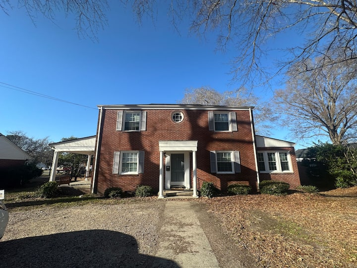 4bd Hm 1.4m Toecu Campus&stadium - Greenville