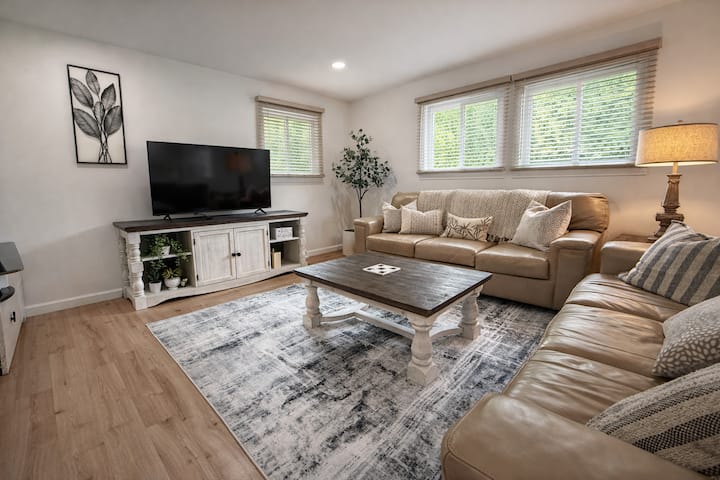 Spacious Well Appointed Home Near Golfing & Dining - Mosquito Lake State Park, Cortland