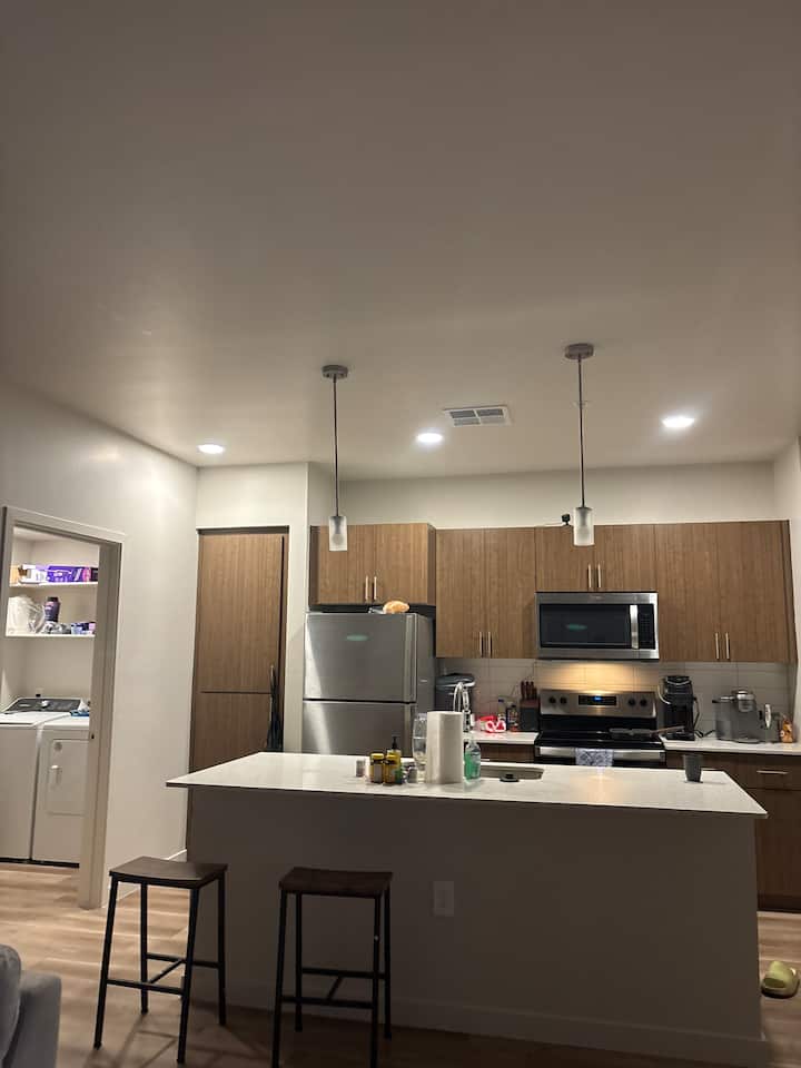 Luxury Apartment! Super Quiet - Goodyear, AZ