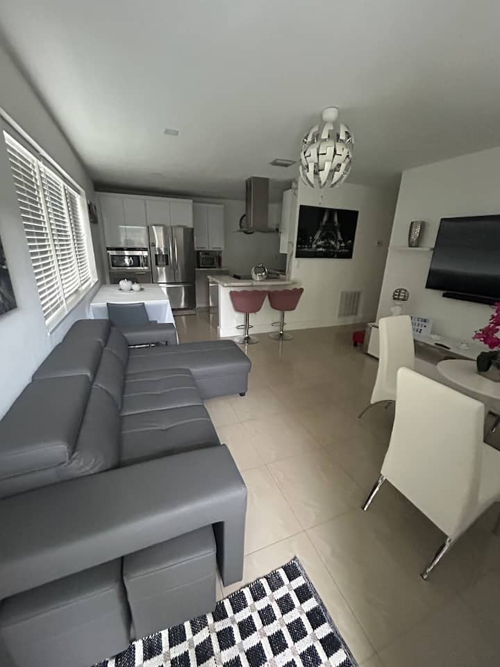 Carmara Big Clubhouse - Coconut Creek, FL