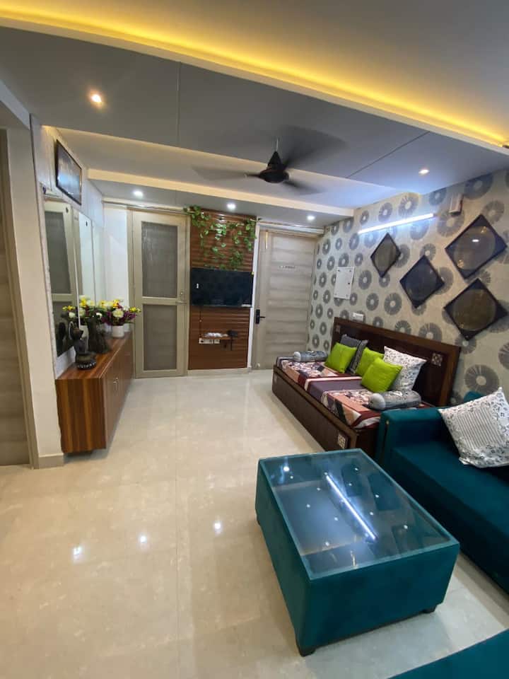 Taj Luxury Delight - Agra