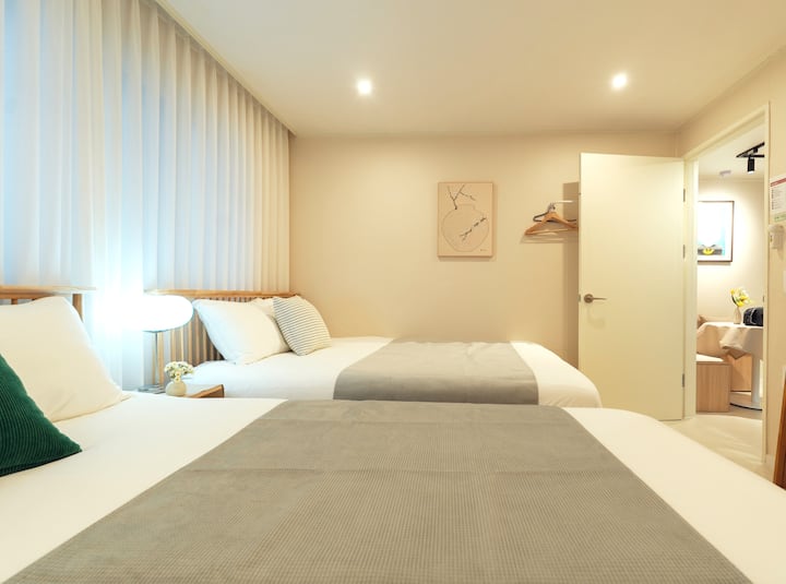 홍대·Yg·망원·합정/ 4인최적· 3 Queen Beds / 2br - Seoul Gimpo Airport (GMP)