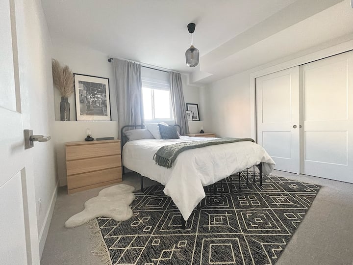 Cozy 2bdrm Suite In  Quiet Area - Kelowna