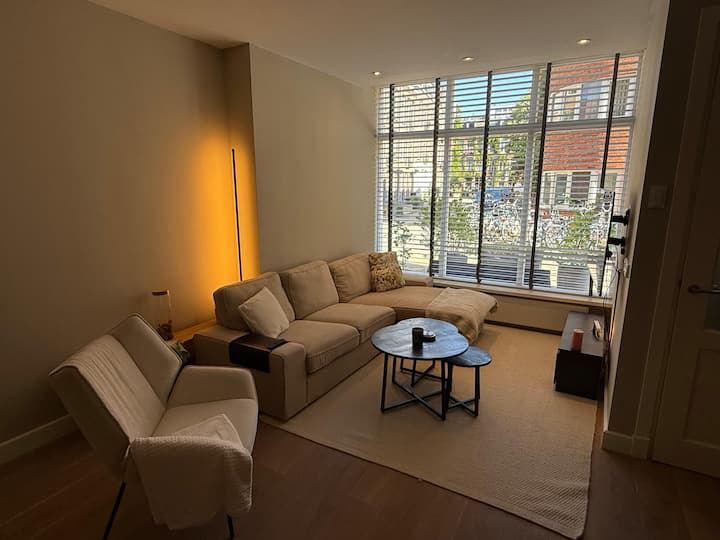 Spacious & Stylish 70m² Ground Floor Apartment - Amsterdam
