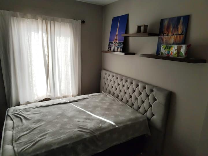 Very Comfortable Irish Bedroom - Limerick City