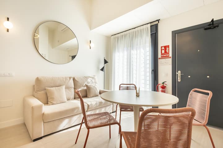 Dobo Perchel 4pax 1bth With Sofa Bed Gnd Floor - Málaga