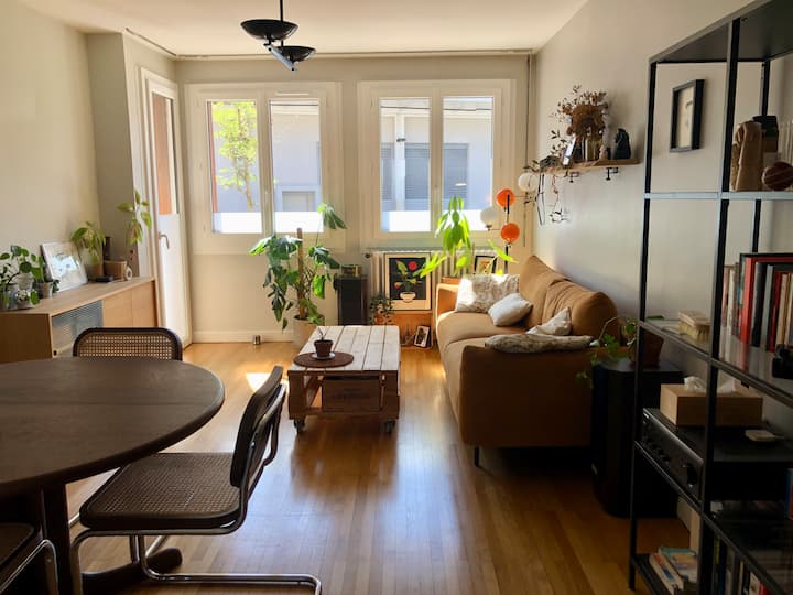 Jolie Chambre Idéalement Située - Annecy