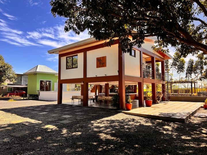 2 Villa Resort Good For 16-20pax W/ 2 Pools & Cafe - San Simon