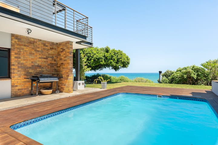 The Bright Beach Villa - Camps Bay