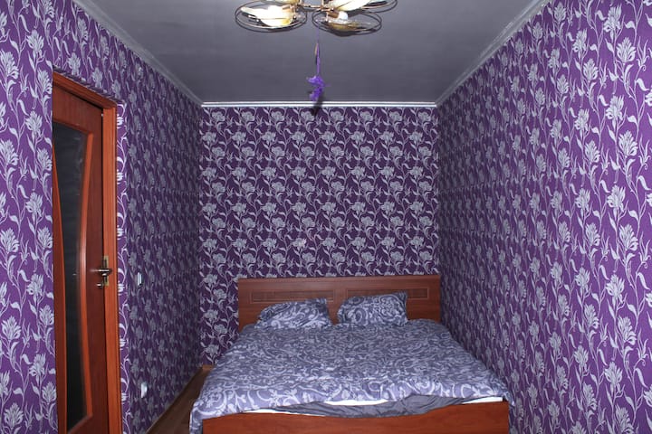 2-кімнатна напроти вокзалу, 10 хв пішки до центру - Uzhhorod