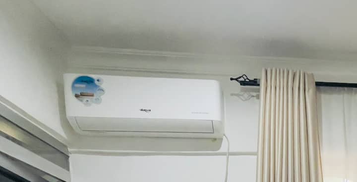 Urock Home 1 - Breakfast, Fast Wi-fi, Central - Dar es Salaam