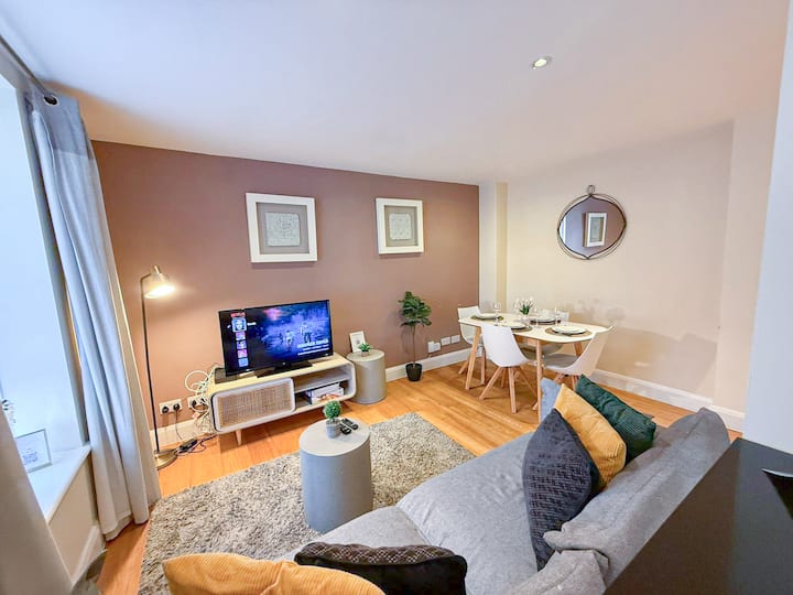 Vauxhall 2bedroom Flat | Oval, Nine Elms Battersea - 