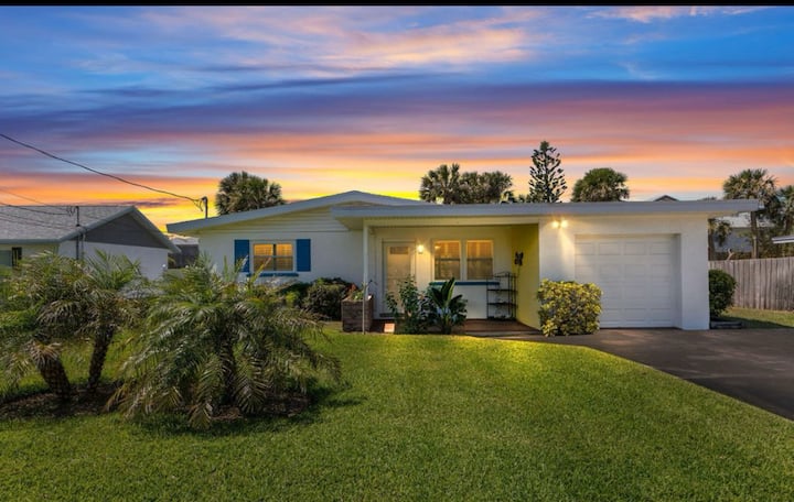 Your Beachside Bungalow In Wilbur By The Sea. - Ponce Inlet, FL