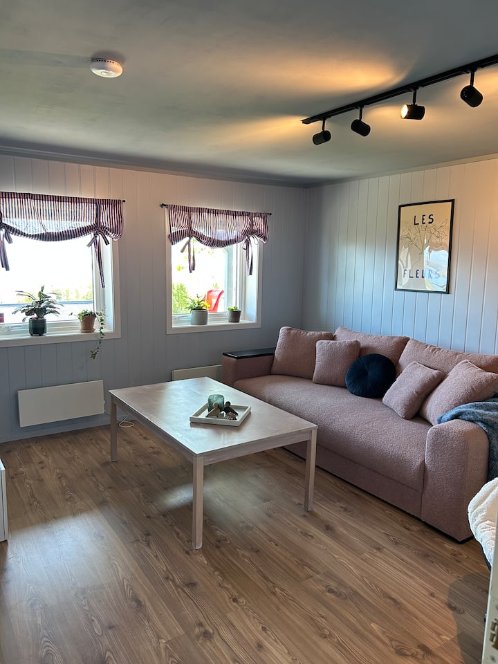 Underetasje Med Panoramautsikt I Molde - Molde