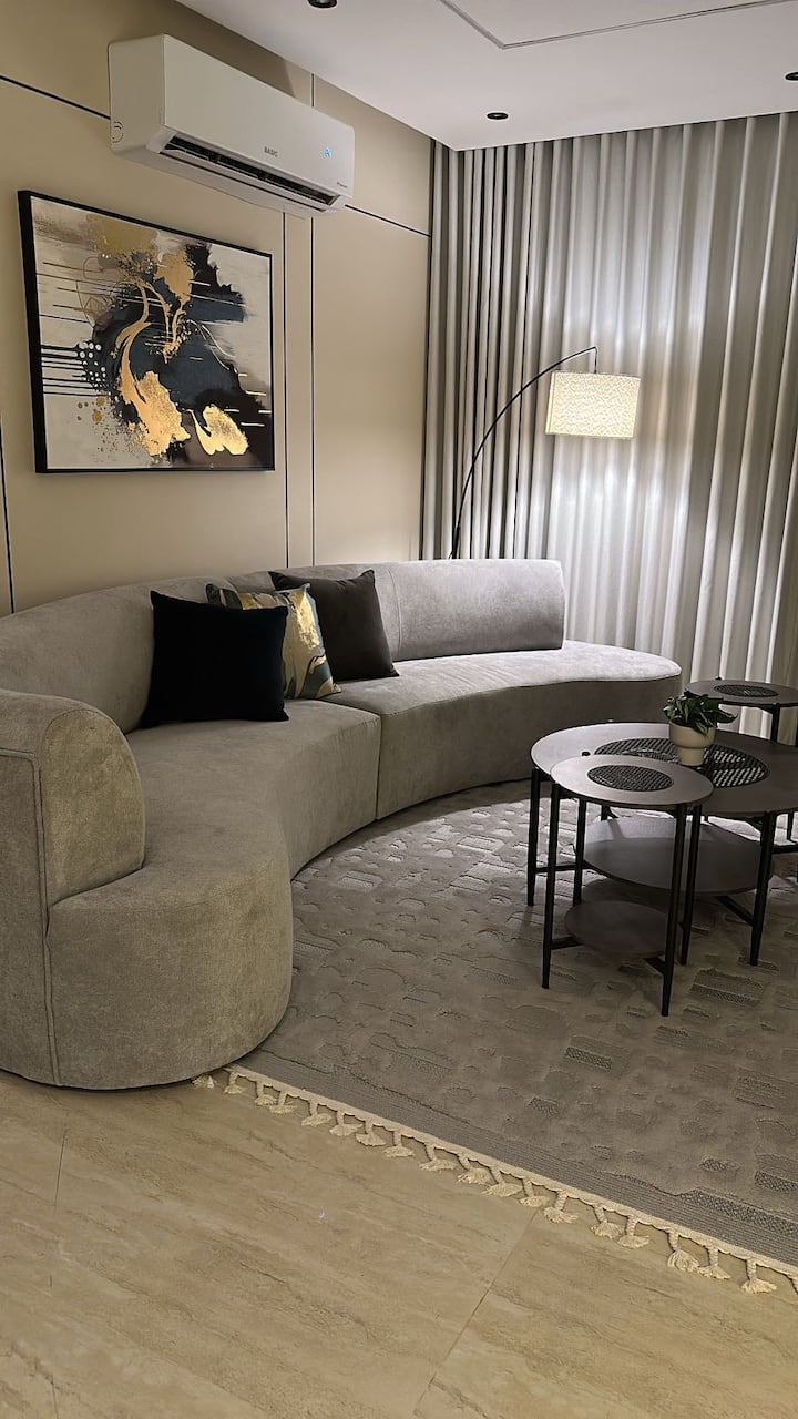 Savana 1 - 2 Bedrooms & Cozy Salon & Kitchen - Dammam