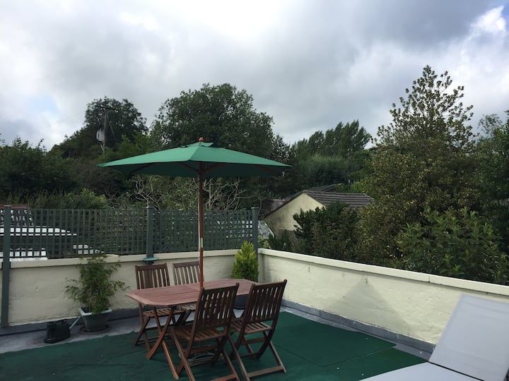 Quiet Dorset Village Appartment - クルーカーン