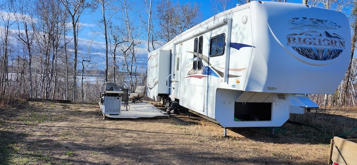 Lake View Summer Escape - Saskatchewan