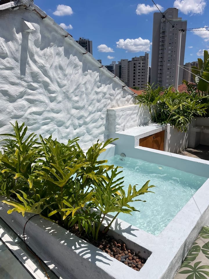 Casa Mediterrânea Com Terraço E Hidromassagem - São Paulo