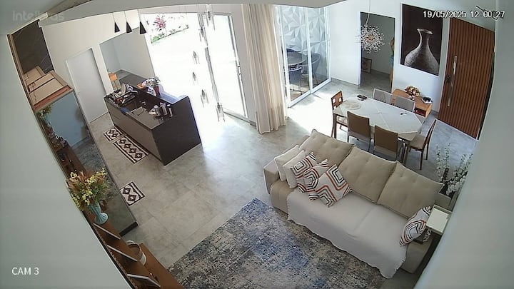Casa Com óTima Acomodação. - Sorriso