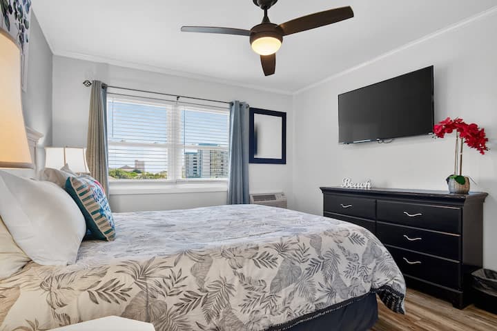 North Myrtle Beach 2br Condo Steps From Beach - North Myrtle Beach, SC