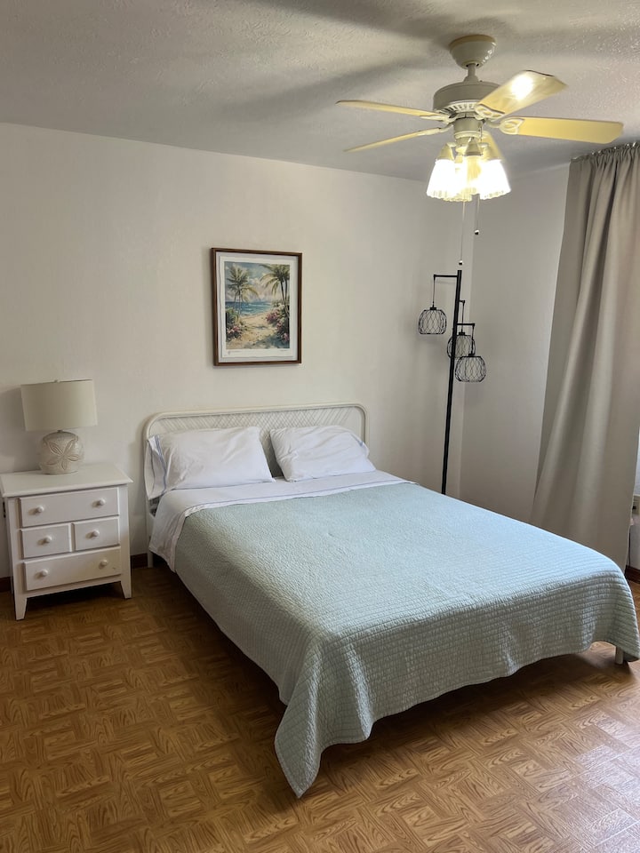 Room/private Bath-weeki Wachee - Spring Hill, FL